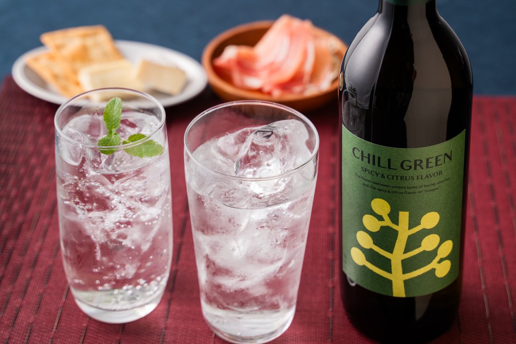 傳藏院蔵 | 新感覚ボタニカル系麦焼酎「CHILL GREEN」が発売1周年を迎えます